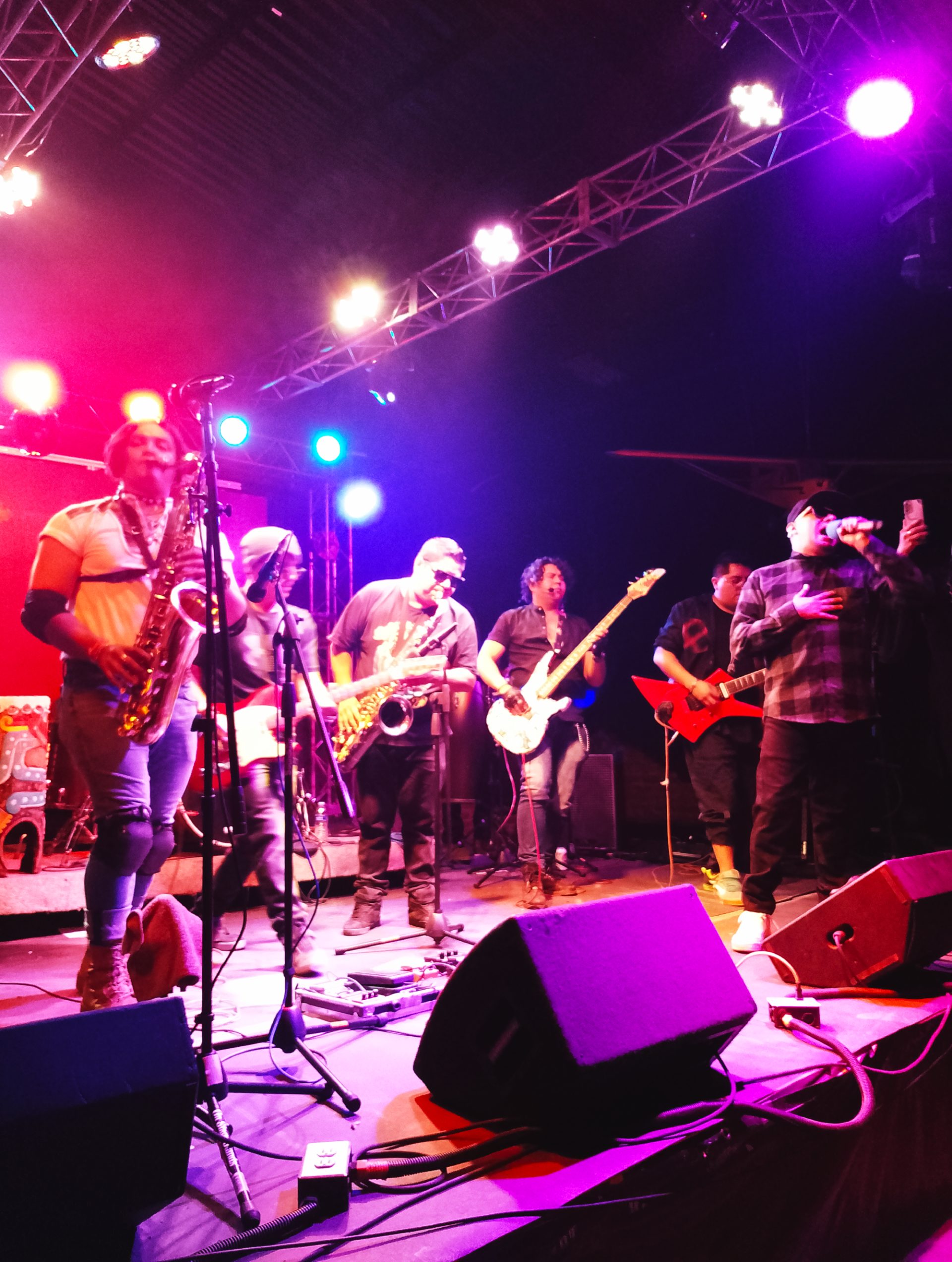 El segundo aniversario de La Penk en el Foro Cultural Moctezuma ...
